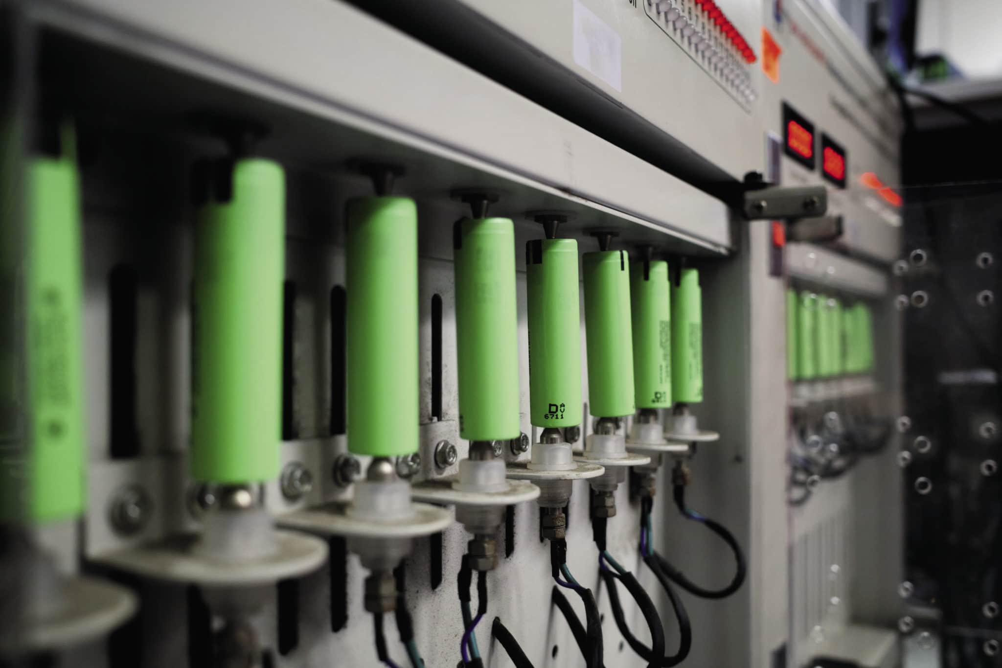 Govt signs pact with Rajesh Exports for 5 GWh lithium-ion cell factory ...