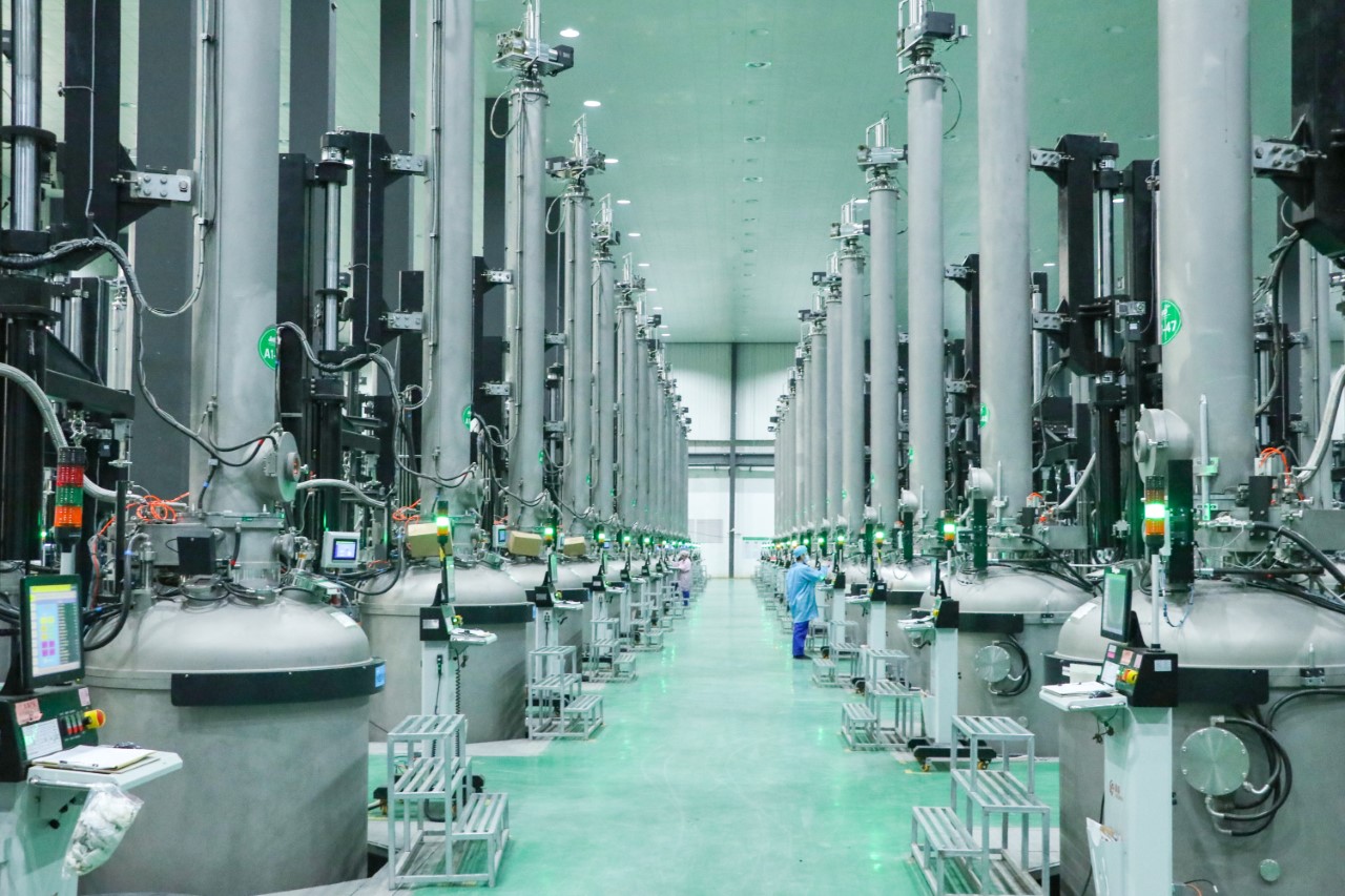 The PV industry needs 12 times more polysilicon production capacity by ...