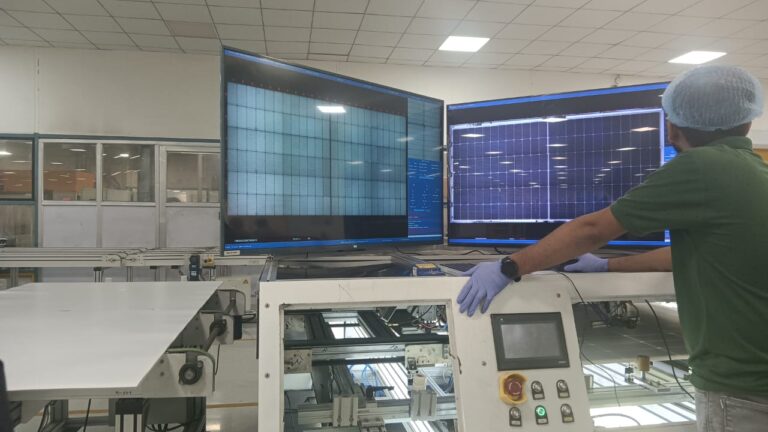 Waaree Energies secures 1 GW solar module order – pv magazine India