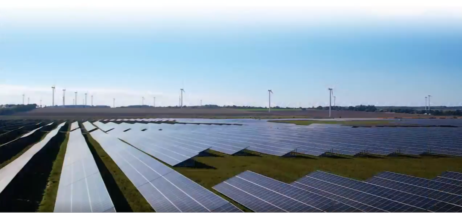 Juniper Green signs INR 8,000 crore MoU for 1 GW wind, solar projects ...