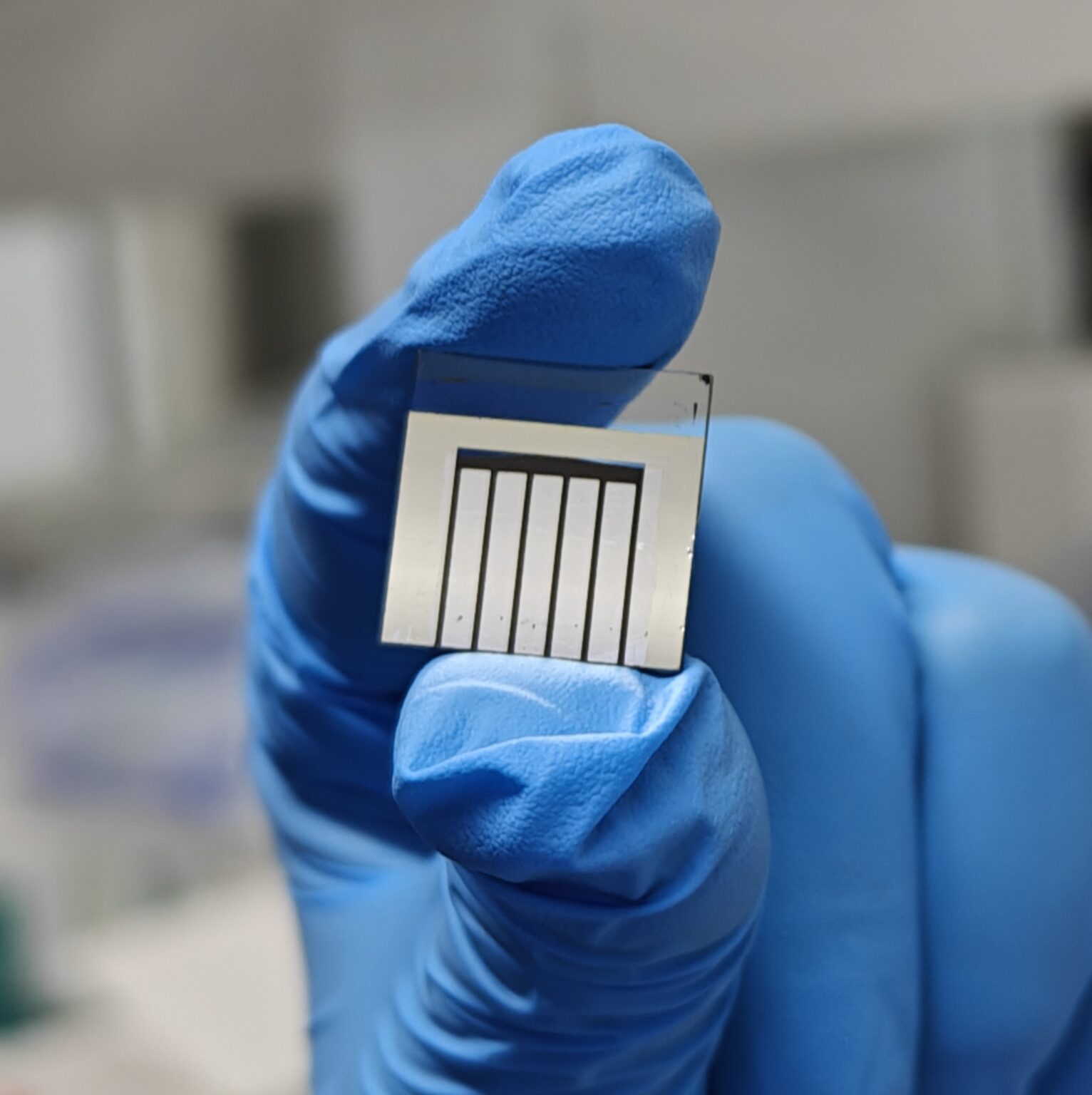 Solar cell based on high-entropy hybrid perovskite achieves 25.7% ...