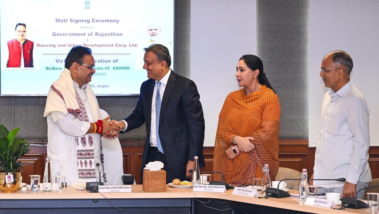 ReNew switches on 400 MW solar project in Rajasthan – pv magazine India