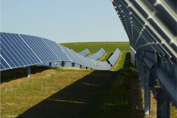 Global shipments of solar trackers rise 20%, U.S slips in market share ...