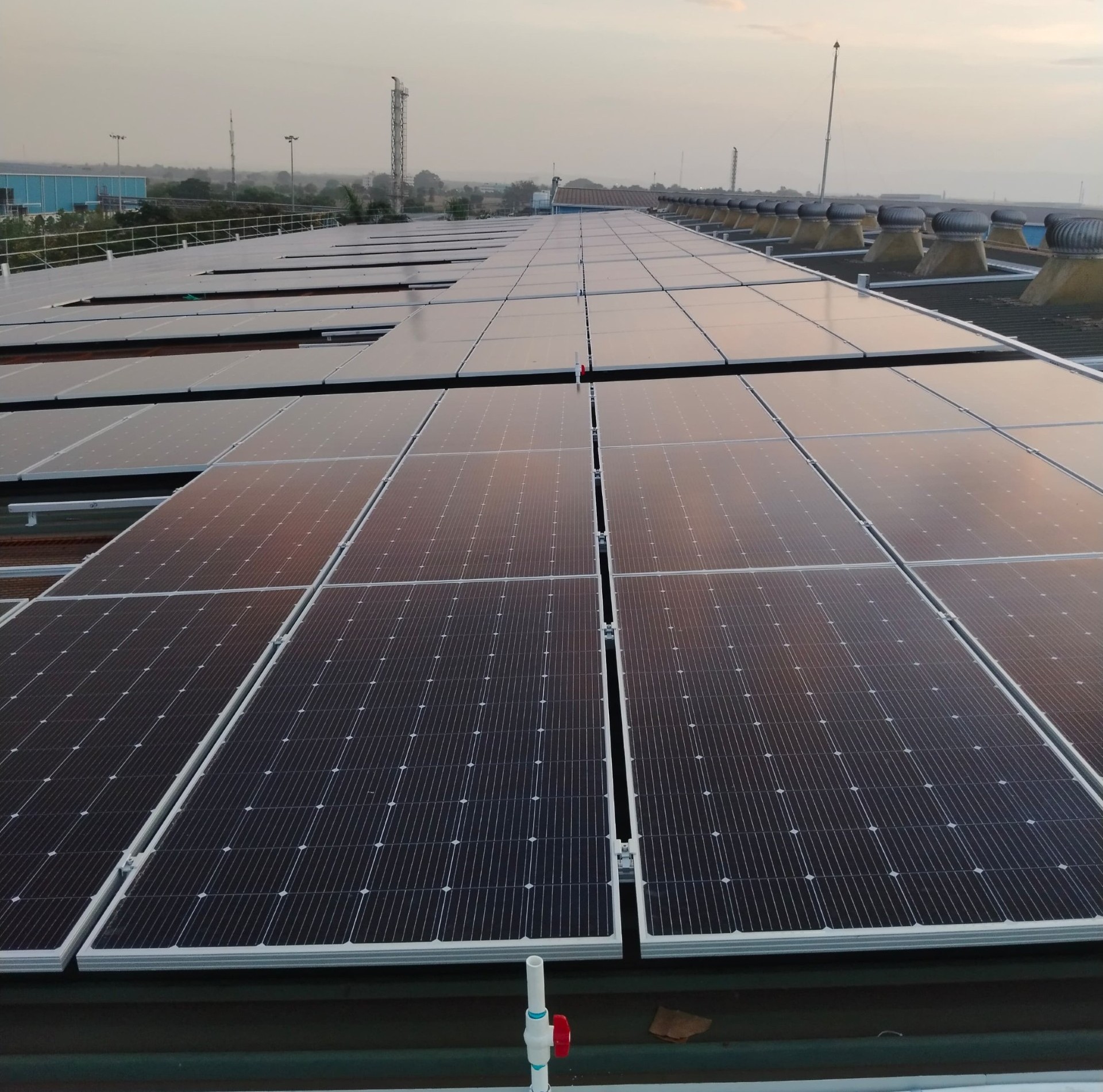 Orb Energy installs 700 kW rooftop solar system to power Bergen Pipe ...